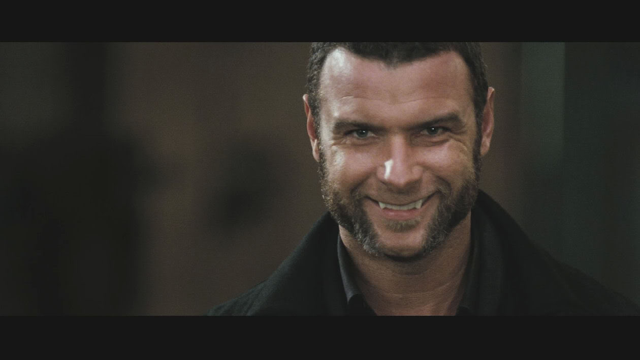 Liev Schreiber returning as Sabertooth