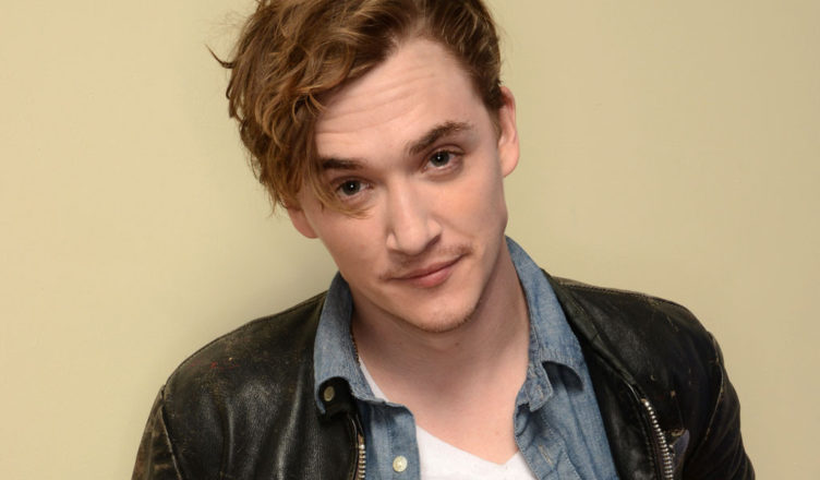 Interview: Actor Kyle Gallner Talks About "Welcome to Happiness" | The ...