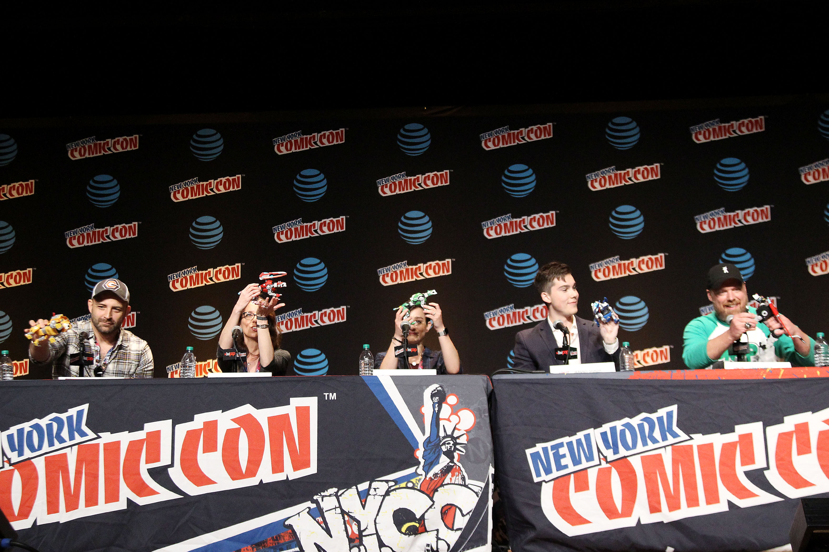 DreamWorks Voltron Legendary Defender at New York Comic Con | The Movie ...