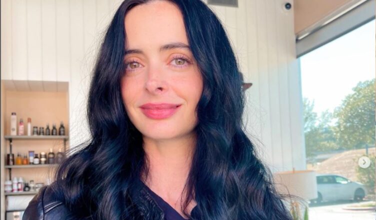 Kristen Ritter is rocking her Jessica Jones hairstyle again | The Movie ...