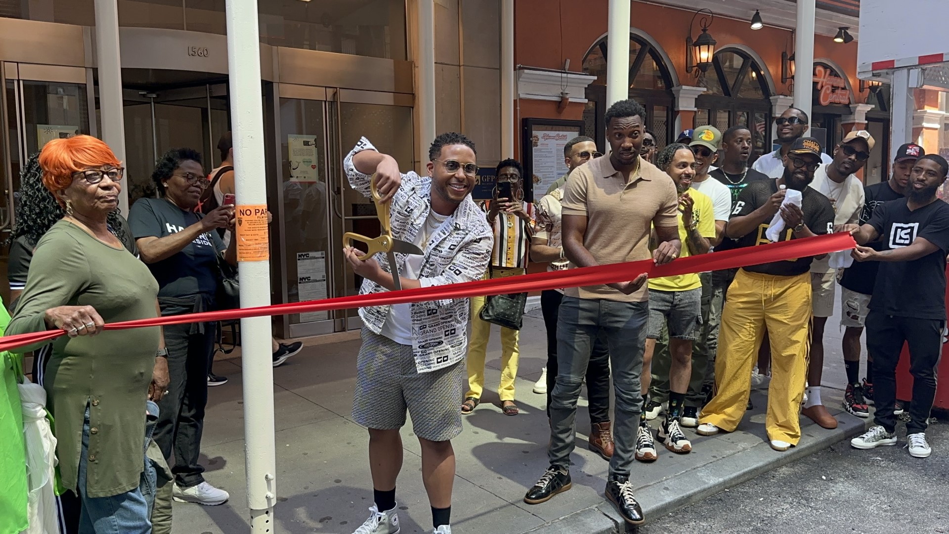 Louis Stancil's NYC Studio Opens in Iconic Broadway Location