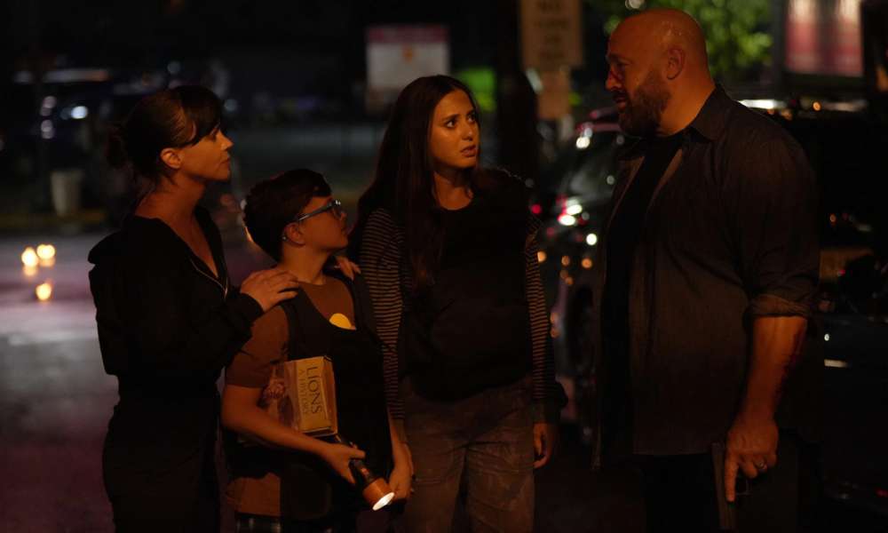 Guns Up Review: Kevin James Stumbles in Uneven Crime-Comedy