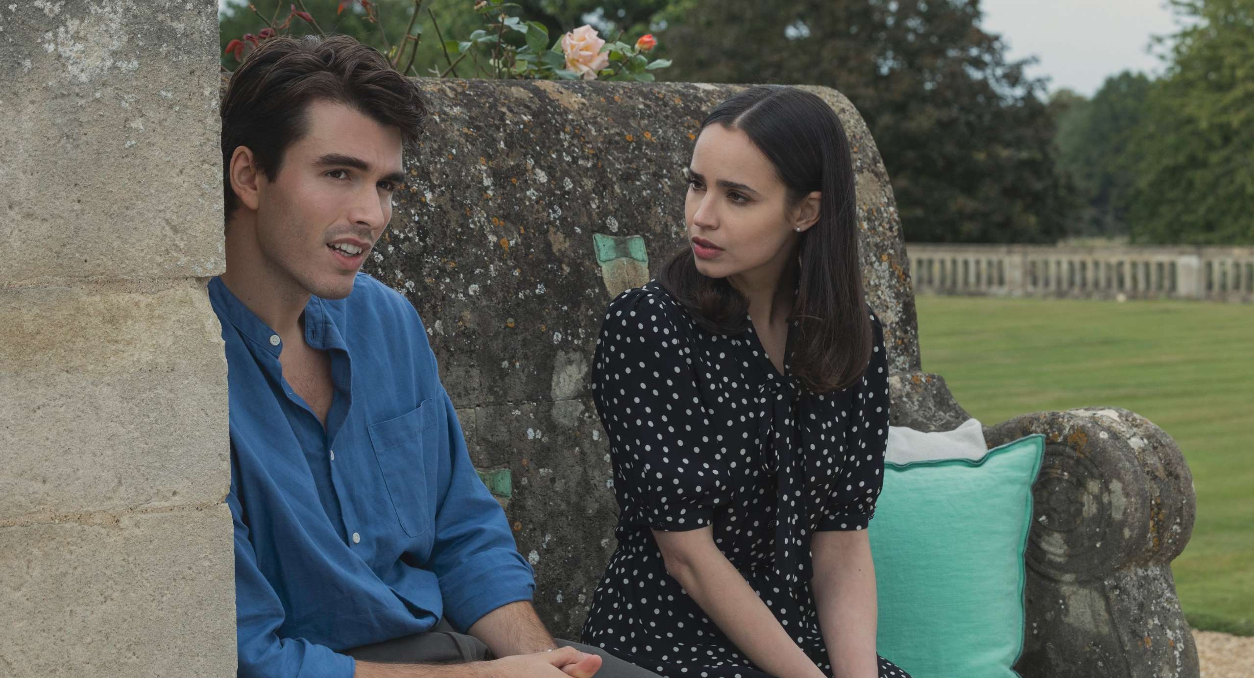 My Oxford Year Review: A Glossy But Uneven Romance