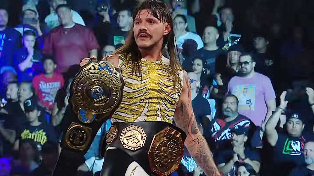 Dominik Mysterio Shocks, Wins AAA Mega Championship at Worlds Collide