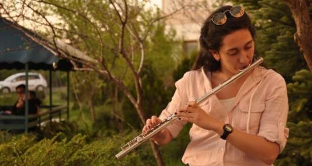 How Flute Music Shapes Emotional Responses in Film