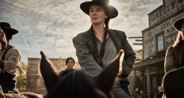 Gillian Anderson and Lizzy Caplan Join Jeremy Strong in New Netflix ...