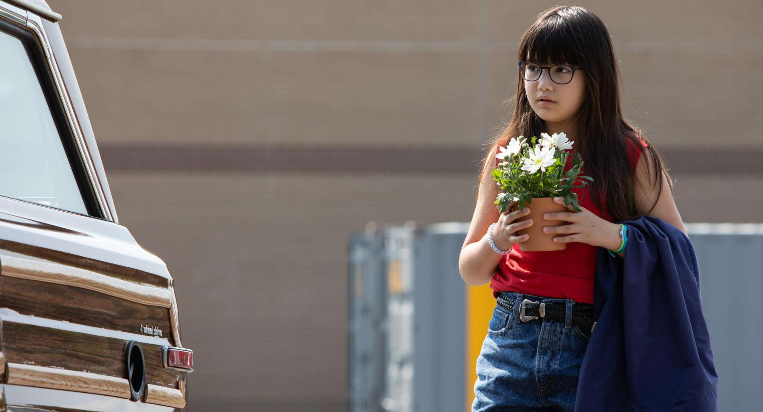 Mabel Review: Finding Tender Beauty in Childhood Isolation